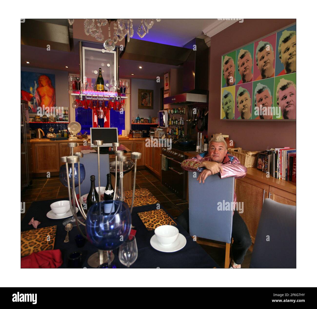 Darren Lyons (Big Pictures) at home in his west London home Stock Photo ...