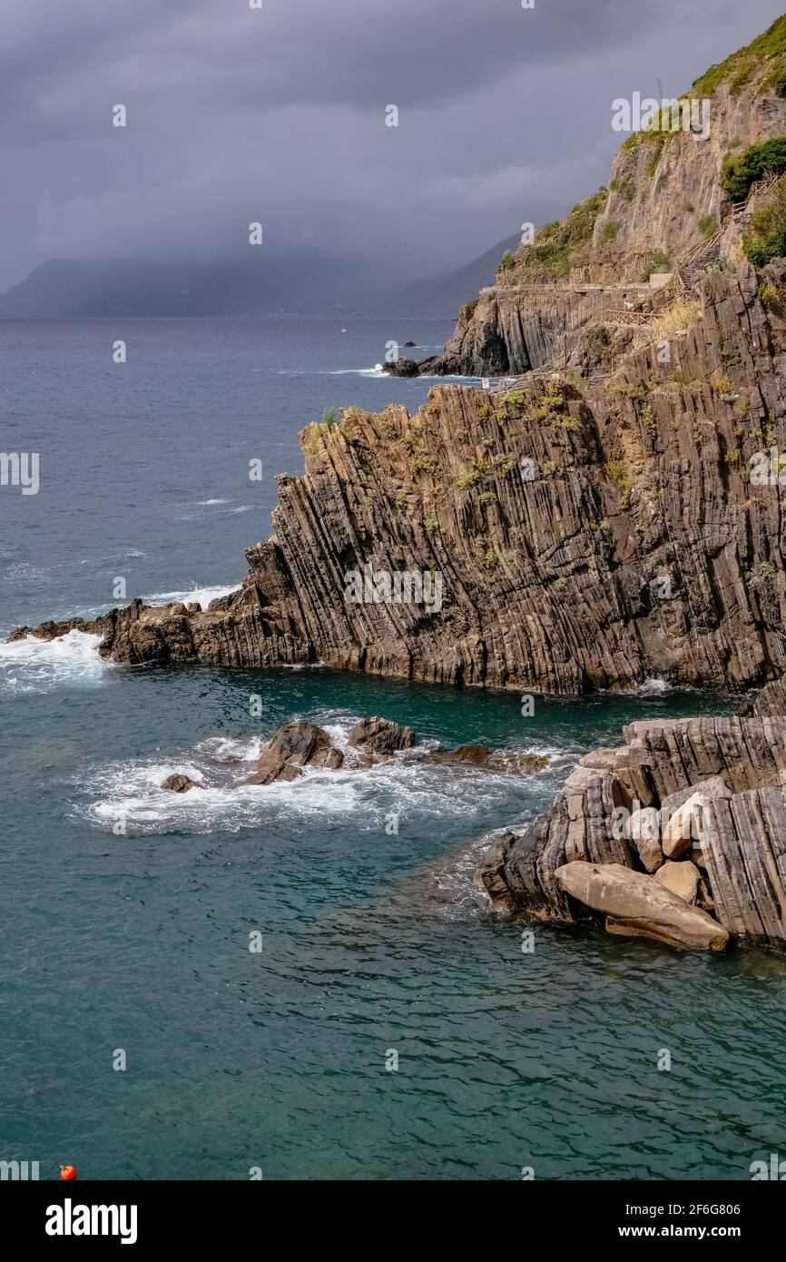 Rock Formations on the Shoreline - Riomaggiore, Cinque Terre, Italy ...
