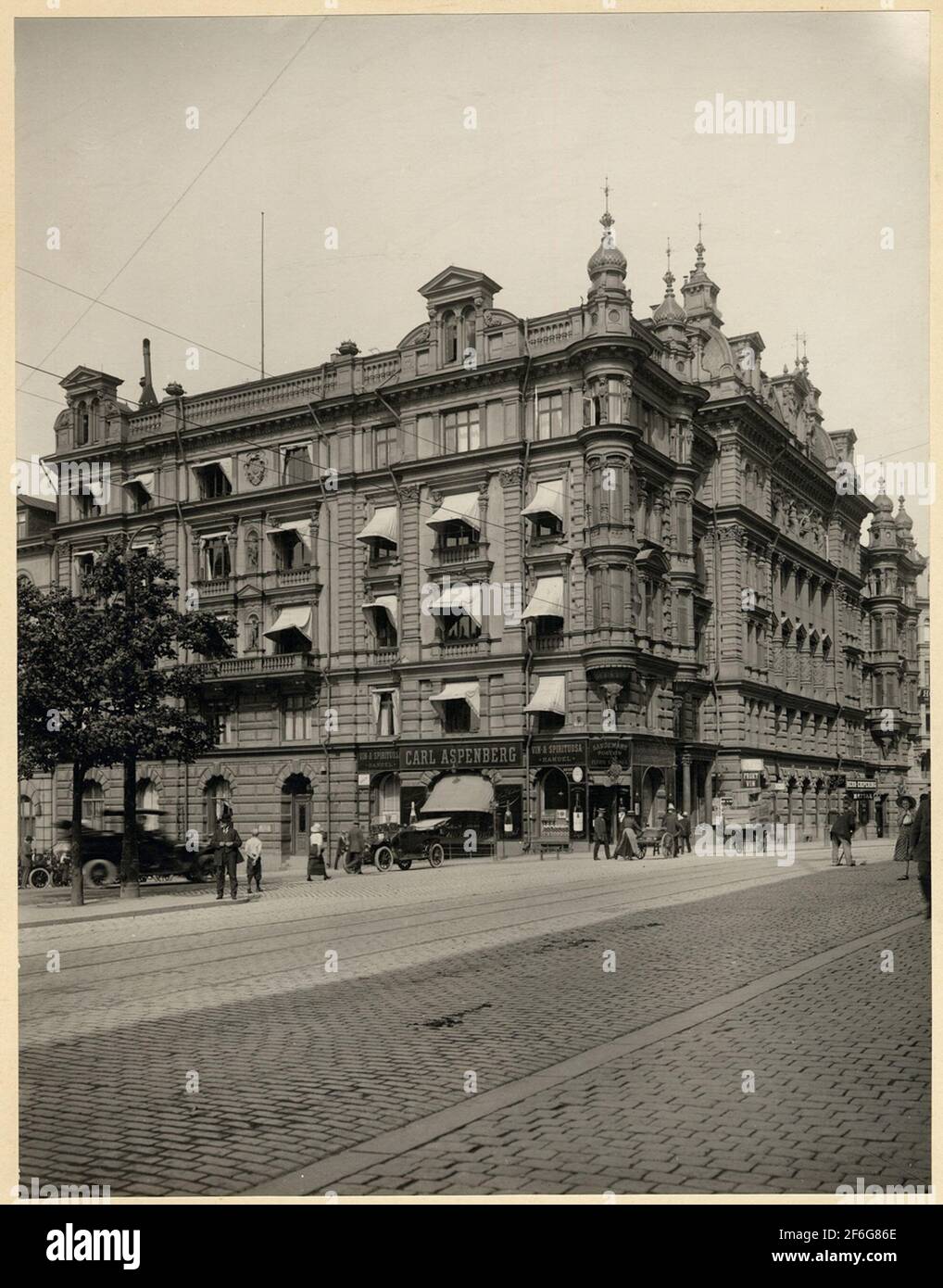 Vasagatan 1-3 block of the Swan 1912 Stock Photo - Alamy