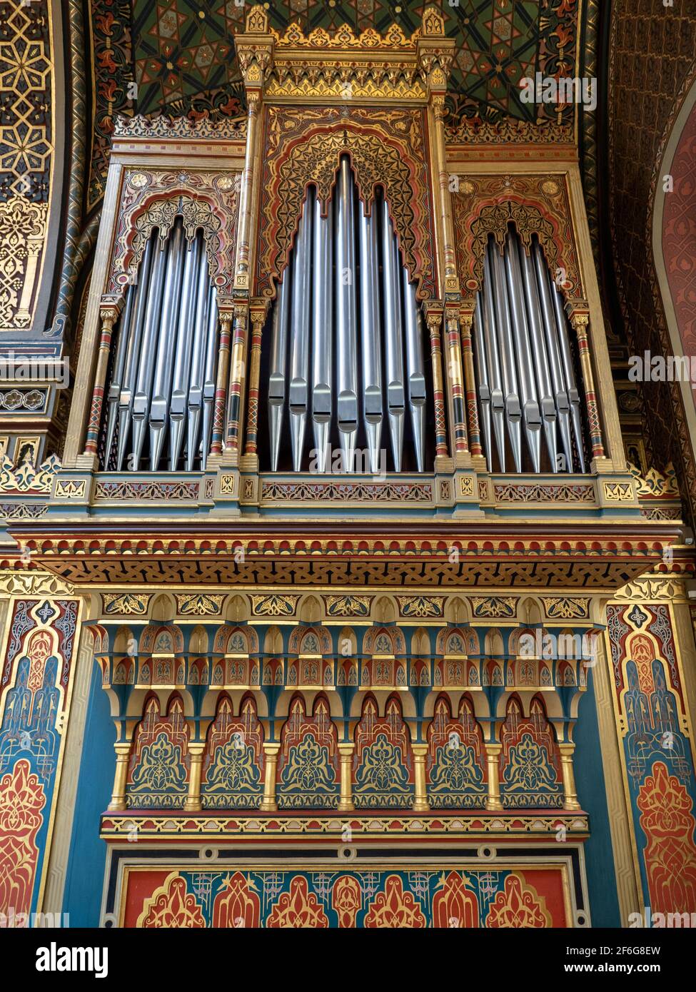 The Organ on the East balcony of the Spanish Synagogue in Prague: A ...
