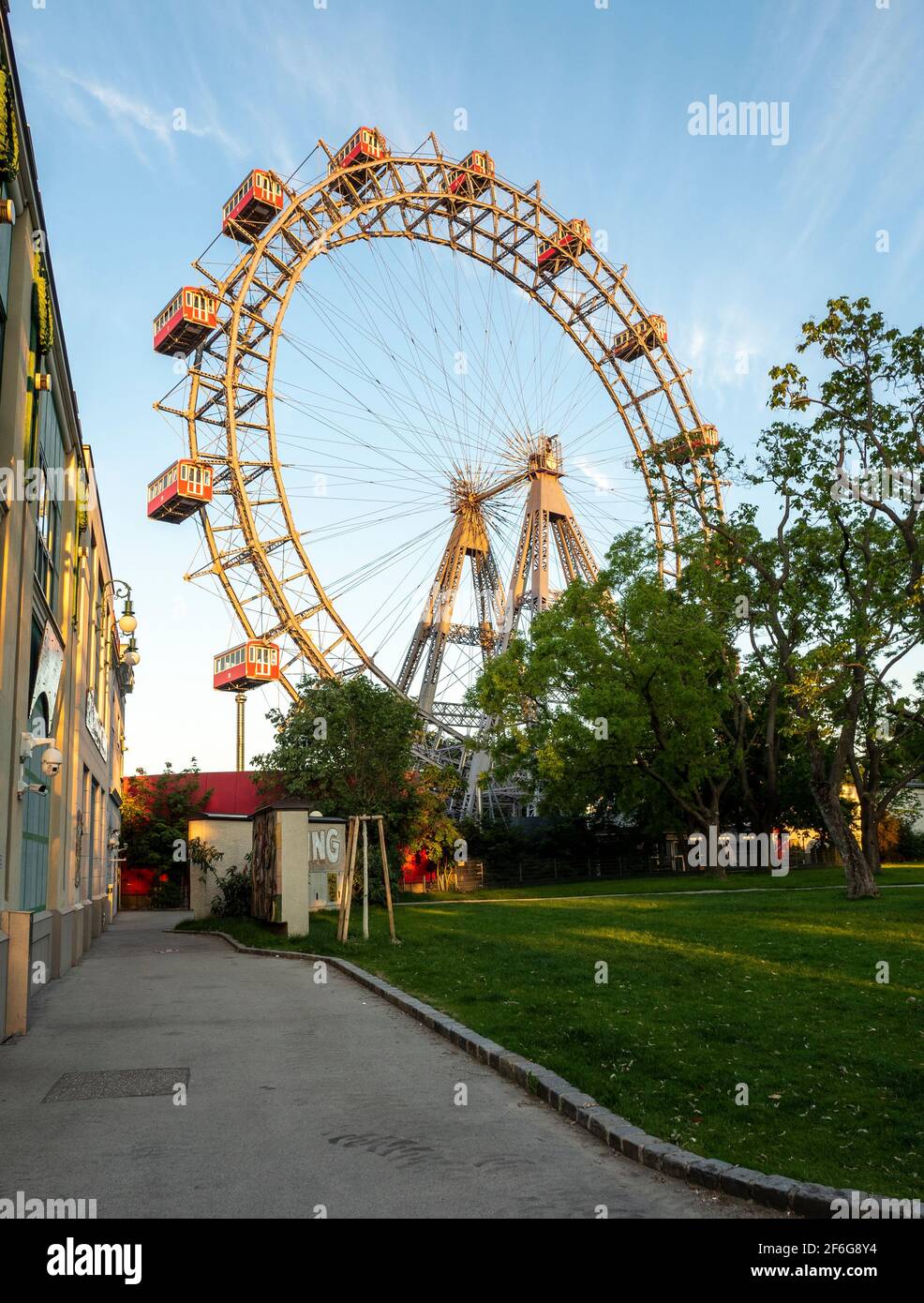 The Prater Ferris Wheel: Riesenrad Wurstelprater: Vienna's famous ...
