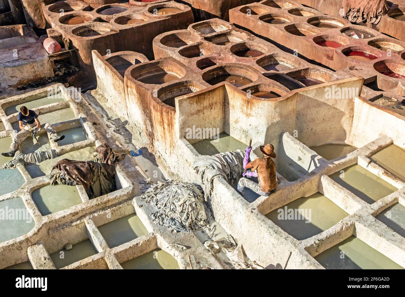 Vats of yellow paint hi-res stock photography and images - Alamy