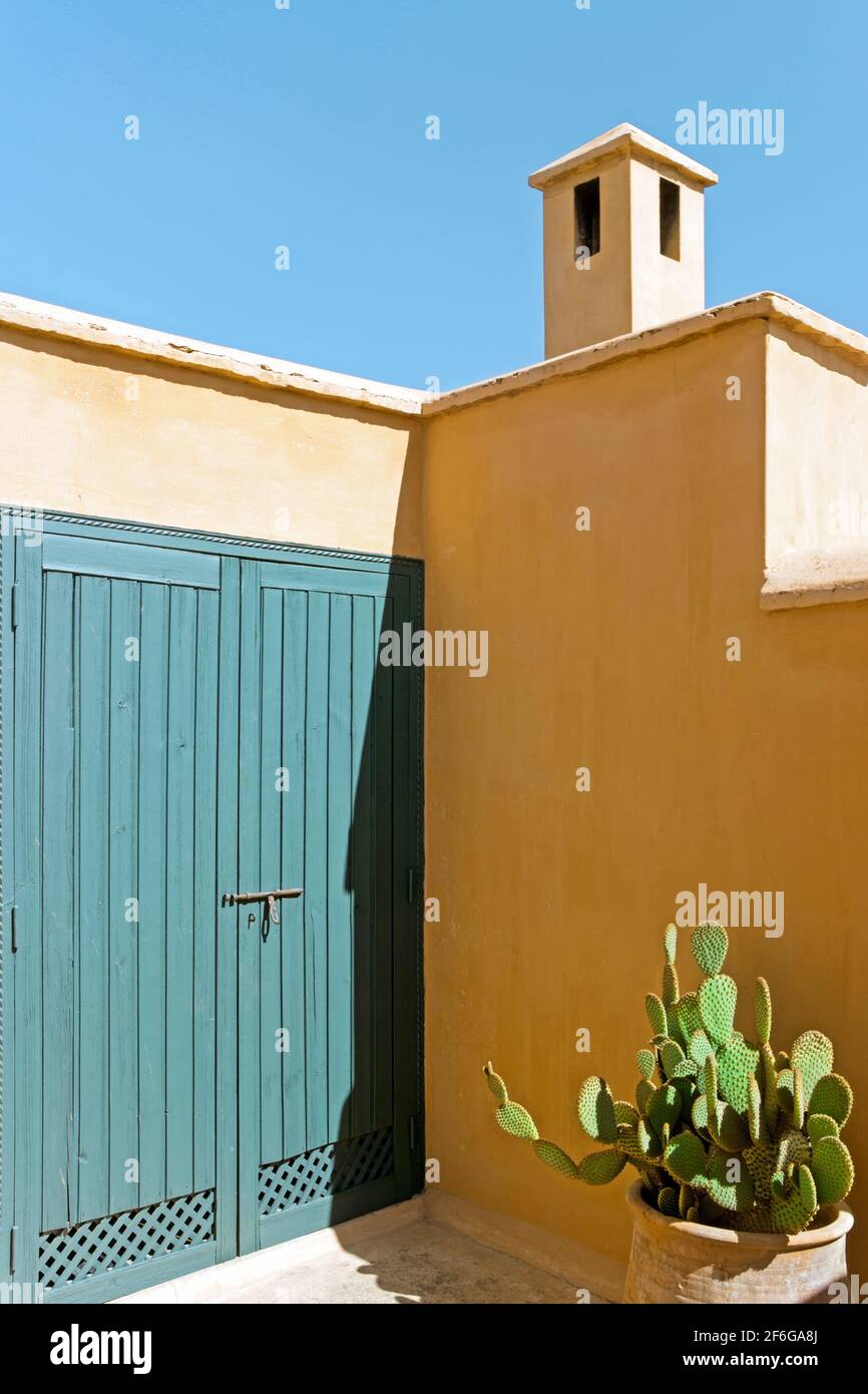 rooftop terrace of traditional Moroccan riad building Stock Photo - Alamy