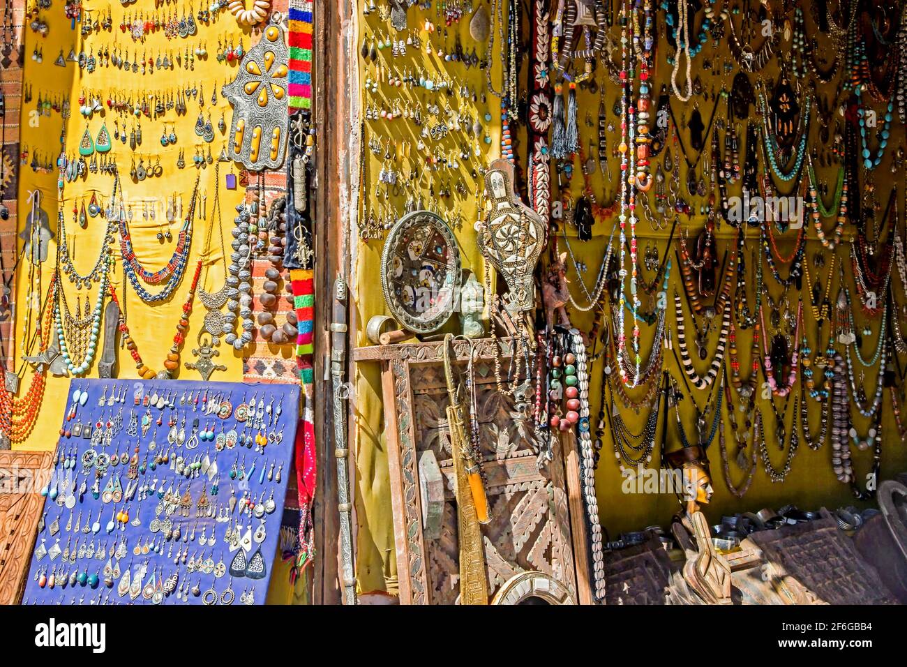 Moroccan jewellery hi-res stock photography and images - Alamy