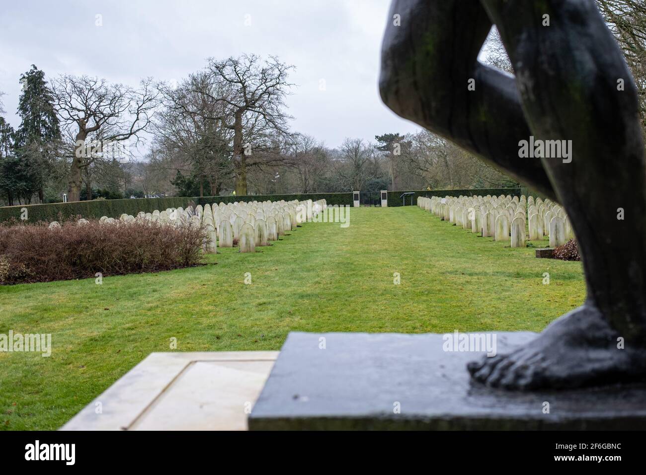 Statue and gravestones at the Dutch Field of Honour / Nederlands ...