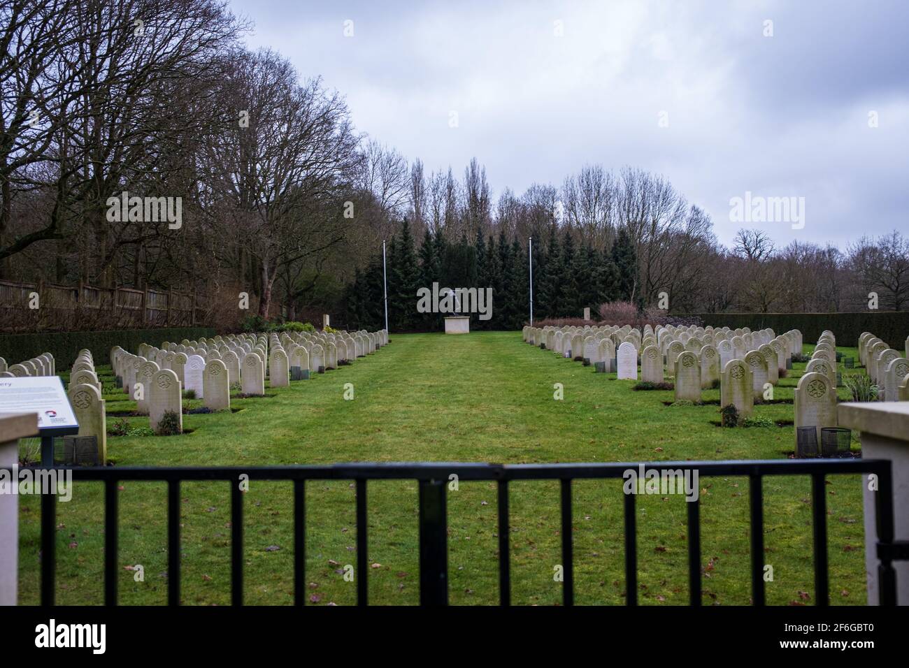 Graves world hi-res stock photography and images - Alamy