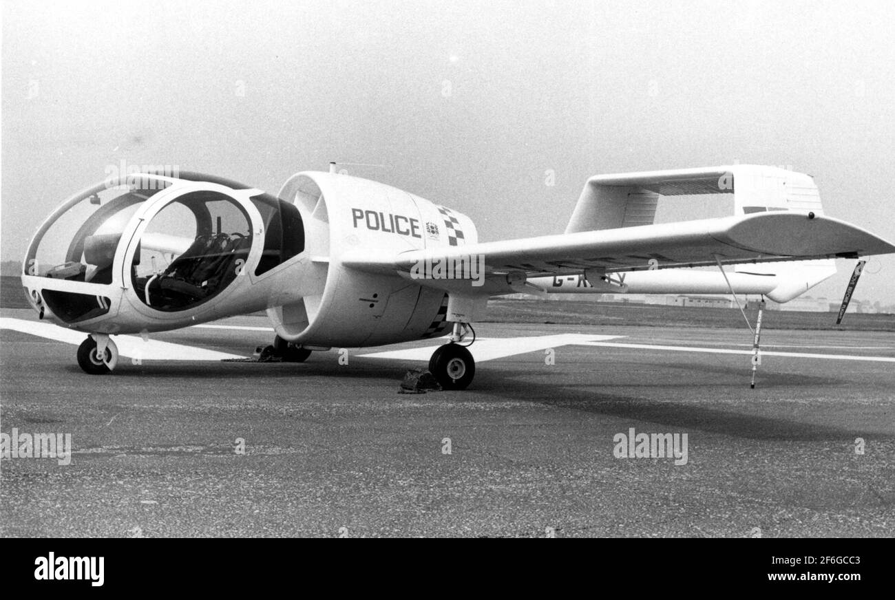 HAMPSHIRE POLICE'S OPTICA SPOTTER PLANE. PIC MIKE WALKER, 1984 Stock ...