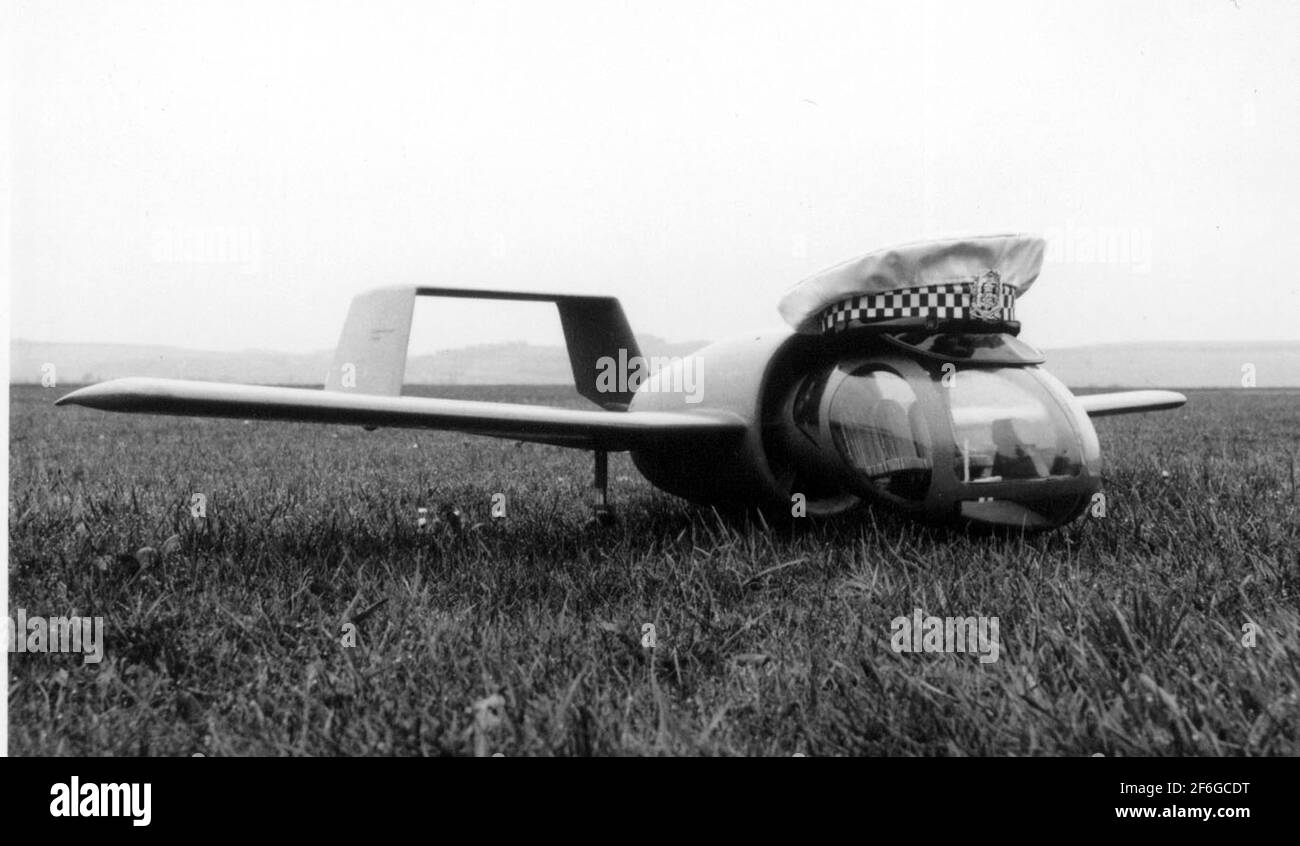 HAMPSHIRE CONSTABULARY'S NEW OPTICA SPOTTER PLANE PIC MIKE WALKER 1984 ...