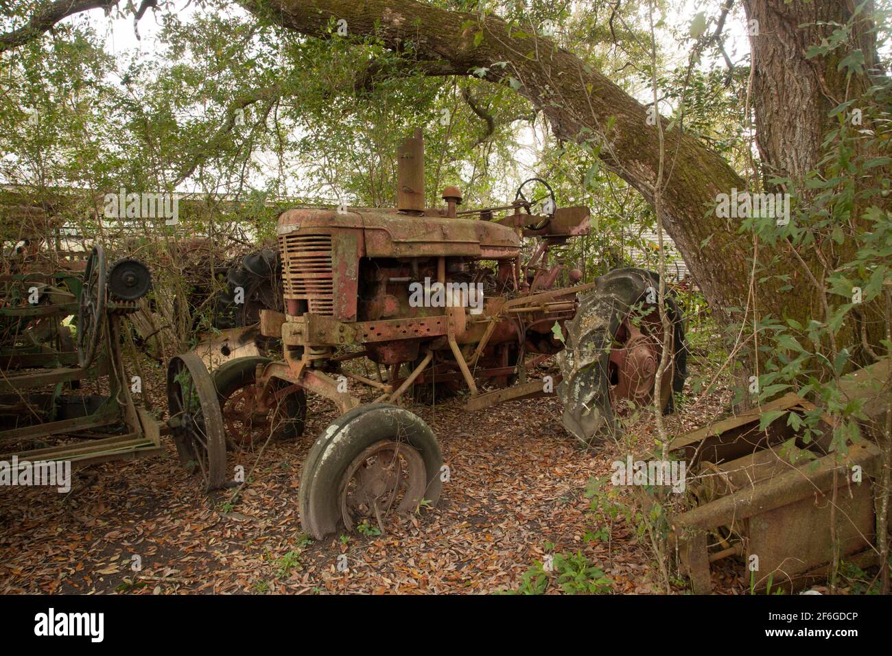 Old Rusty Farm Tractor Stock Photo - Alamy