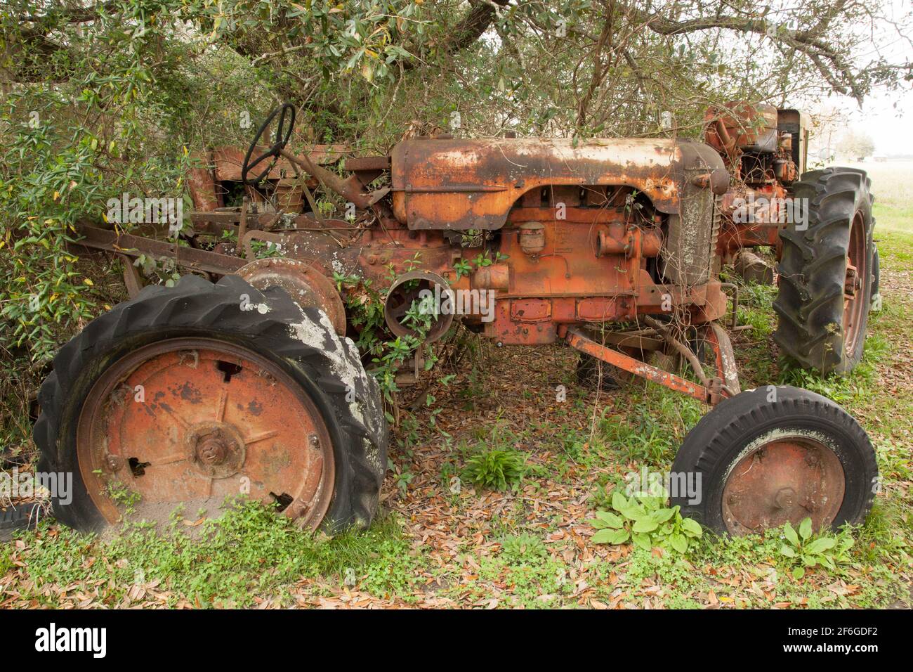 Old Rusty Farm Tractor Stock Photo - Alamy