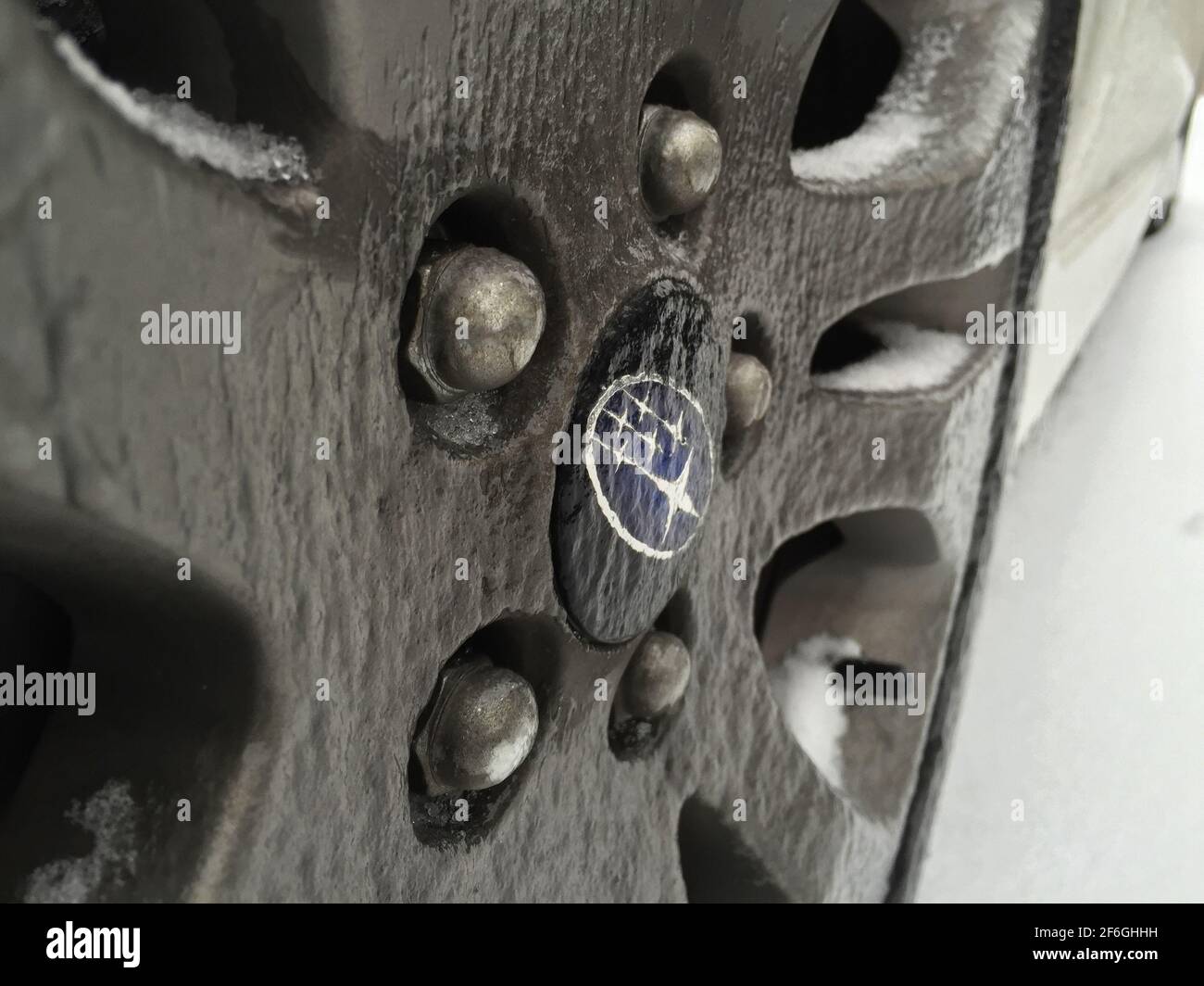 Iced wheel hi-res stock photography and images - Alamy