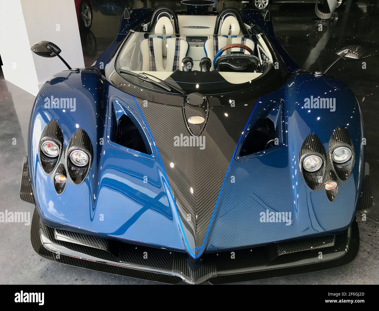 Pagani zonda hi-res stock photography and images - Alamy