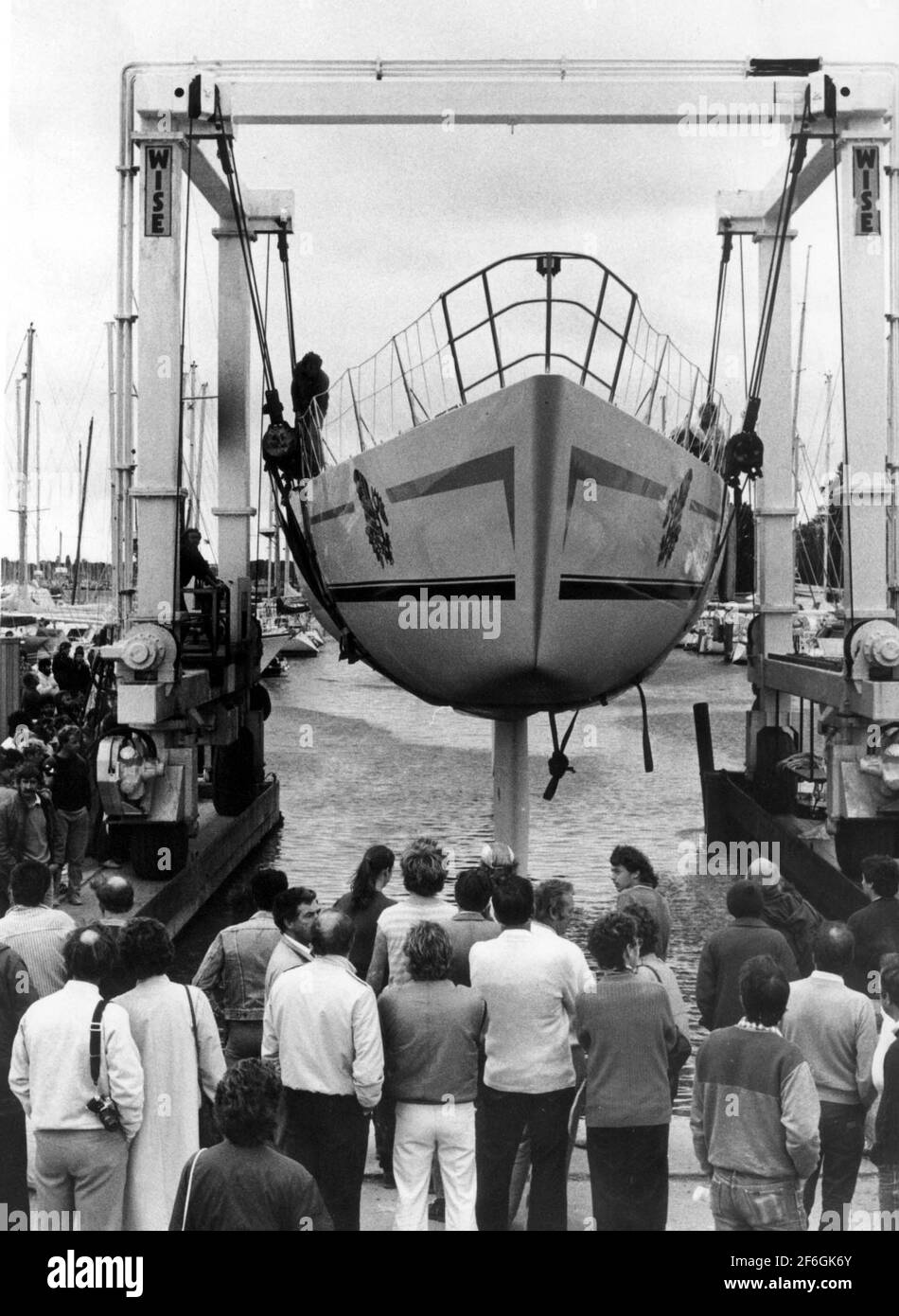 SIMON LE BON'S YACHT DRUM BEING RELAUNCHED AT AT MOODY'S BOATYARD ...
