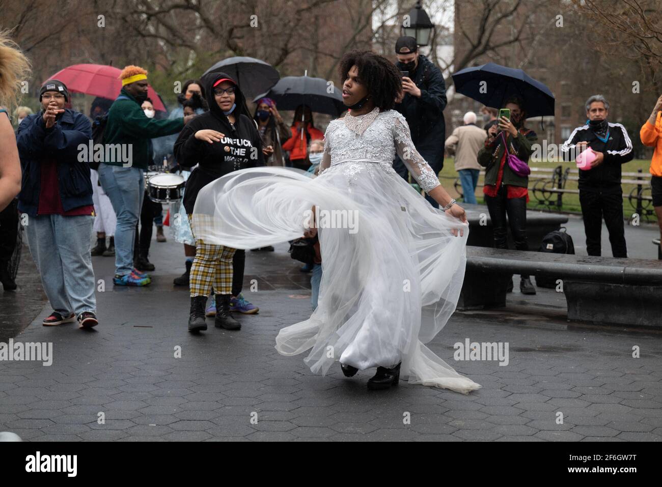 Transgender talent hi-res stock photography and images - Alamy