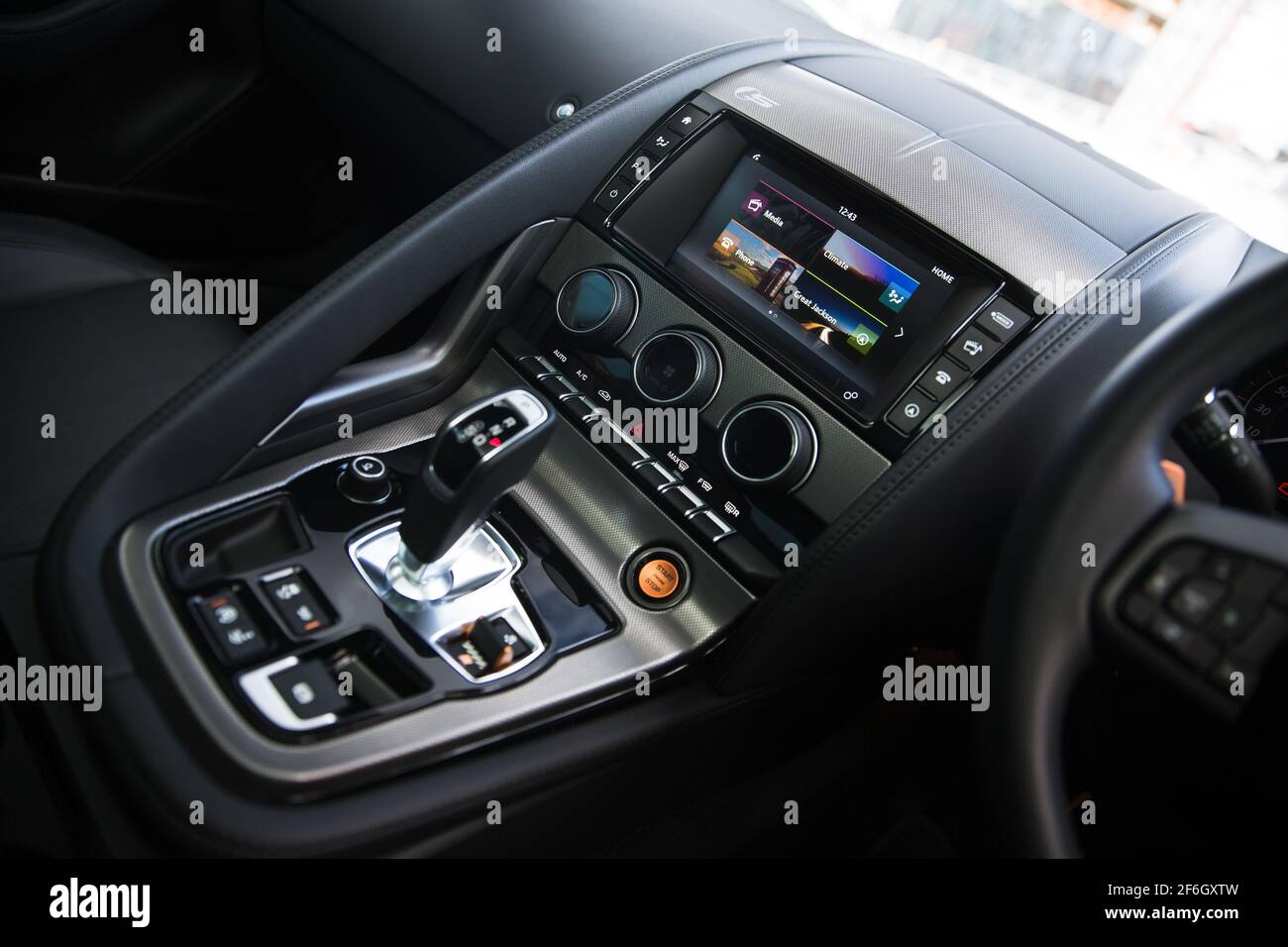 A 2018 Jaguar F Type V6 With Aluminium And Black Leather Centre Console ...