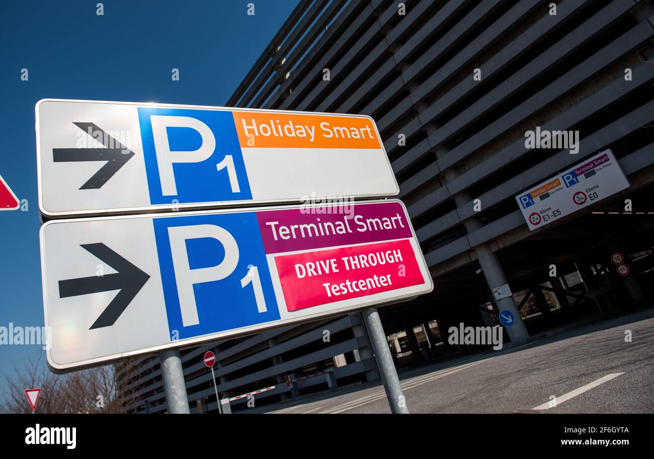 Test center sign hi-res stock photography and images - Alamy