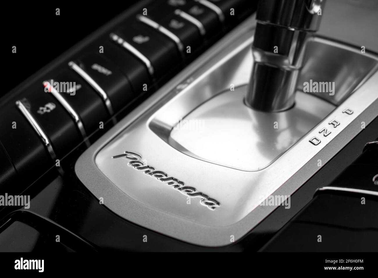 Porsche dashboard interior hi-res stock photography and images - Alamy