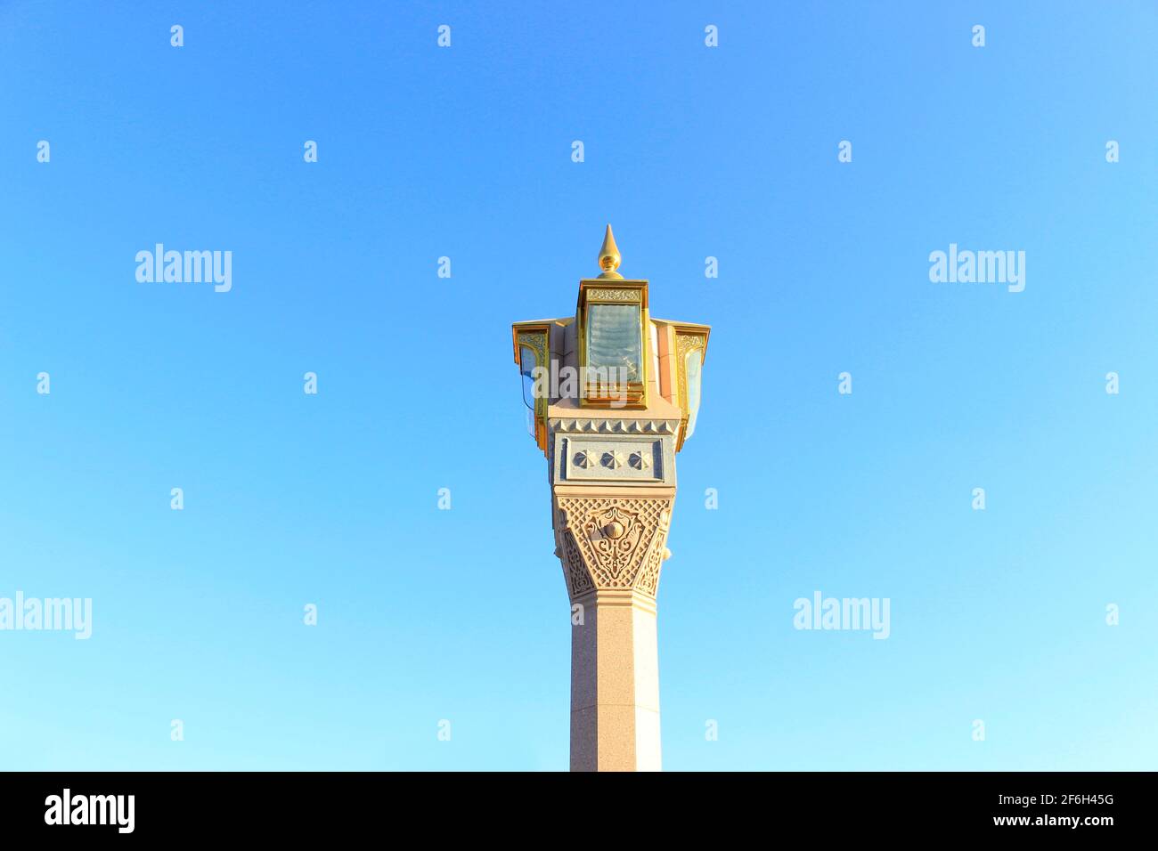 masjid madina munawara, saudi arabia Stock Photo - Alamy