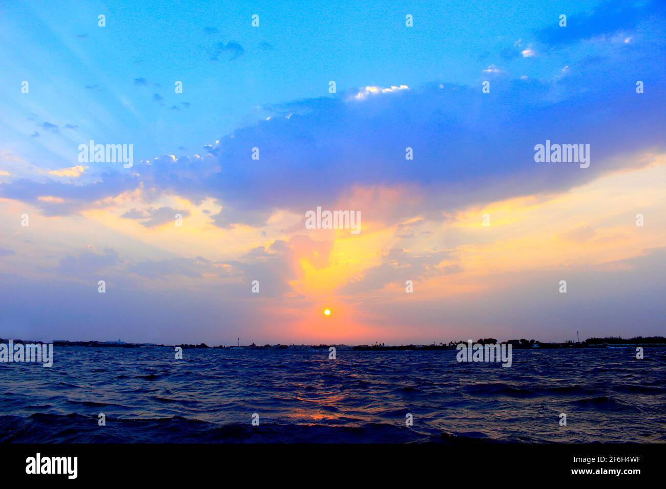 sunset over red sea jeddah Stock Photo - Alamy