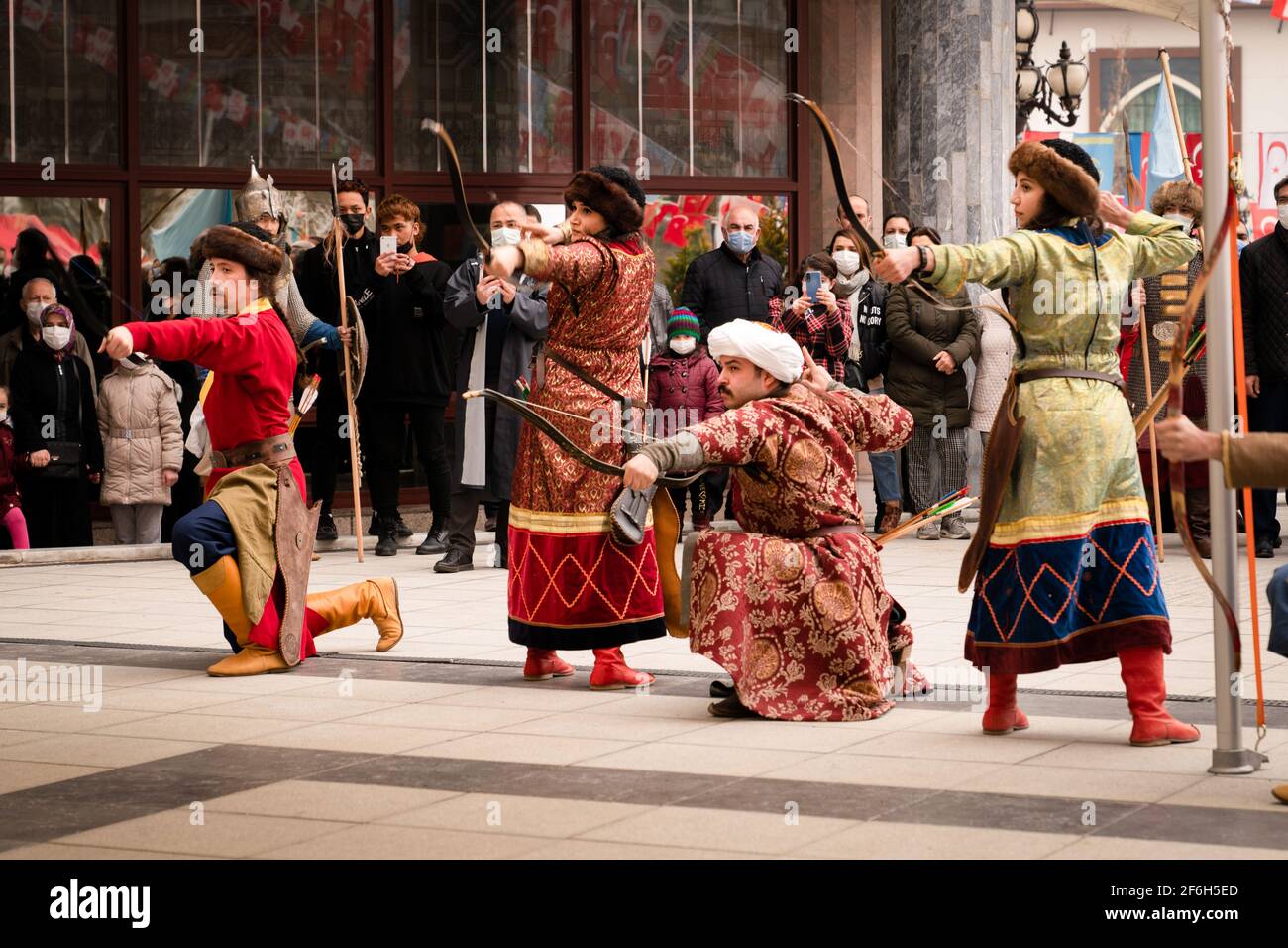 Shooting art couple arrow hi-res stock photography and images - Alamy