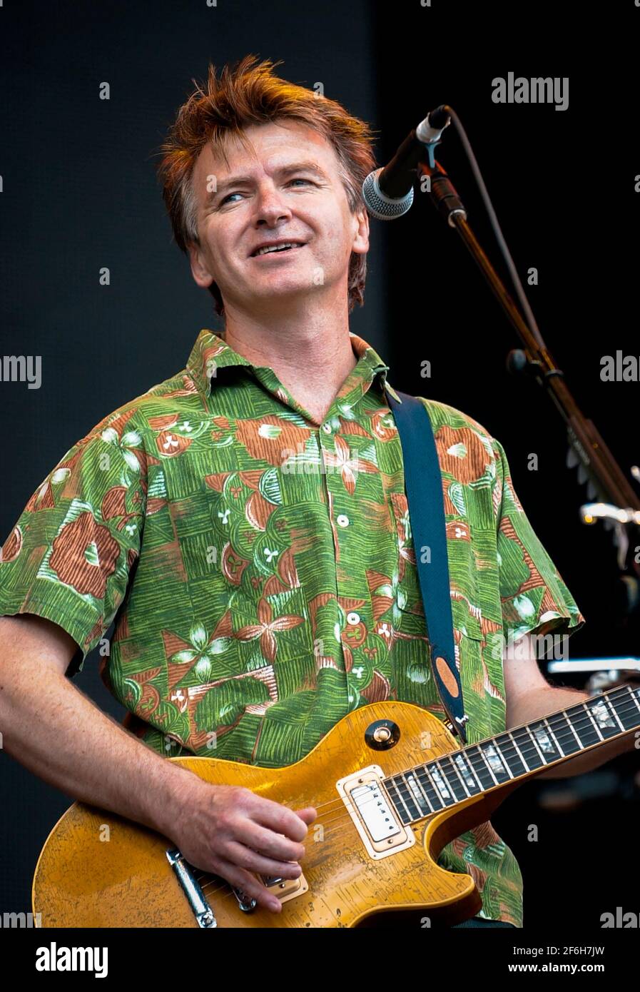 Neil finn hi-res stock photography and images - Alamy