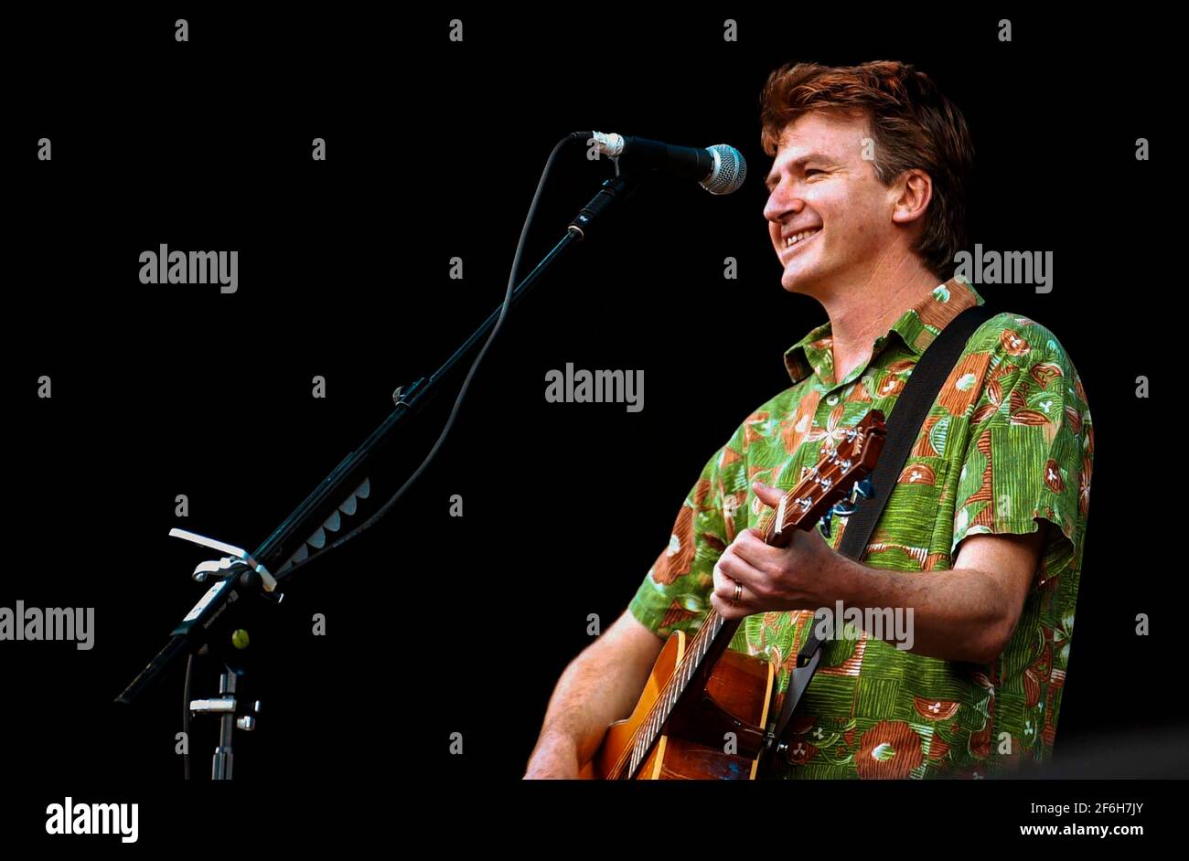 Neil finn hi-res stock photography and images - Alamy