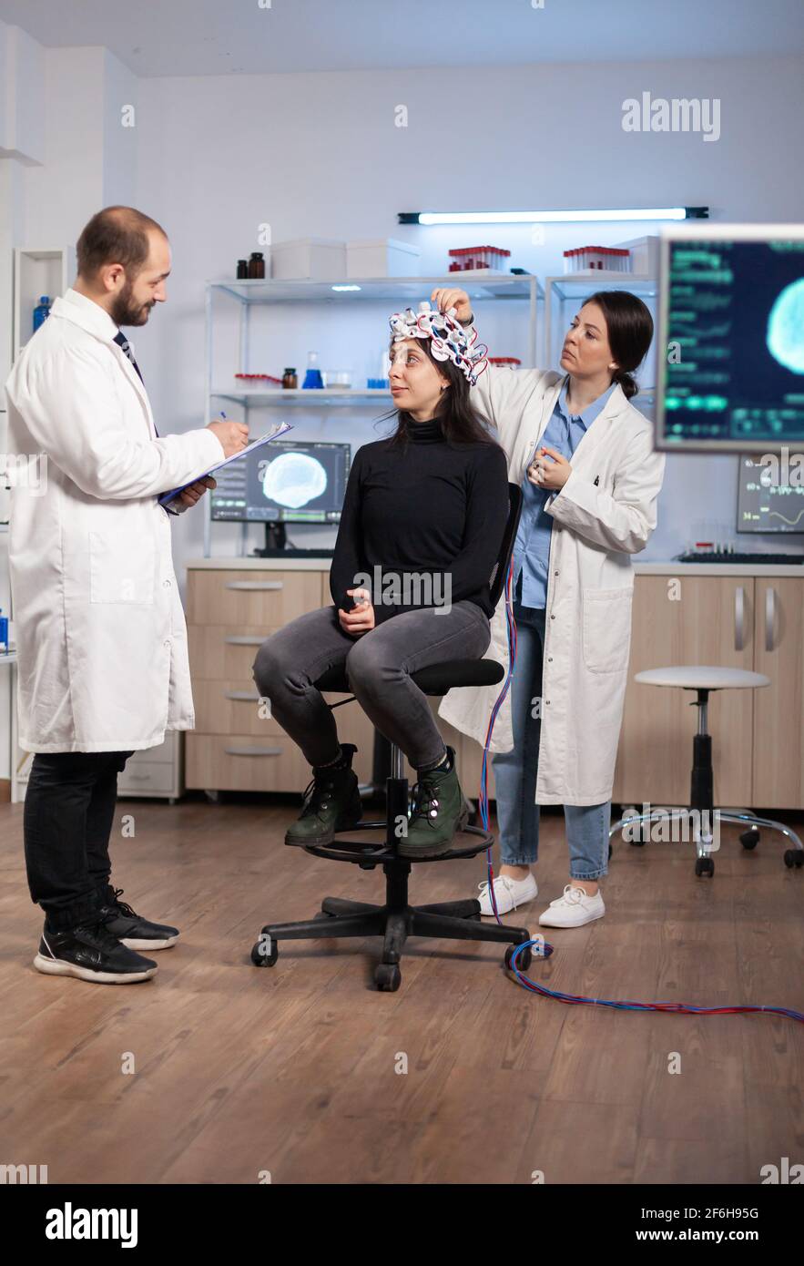 Neurological research scientist hi-res stock photography and images - Alamy