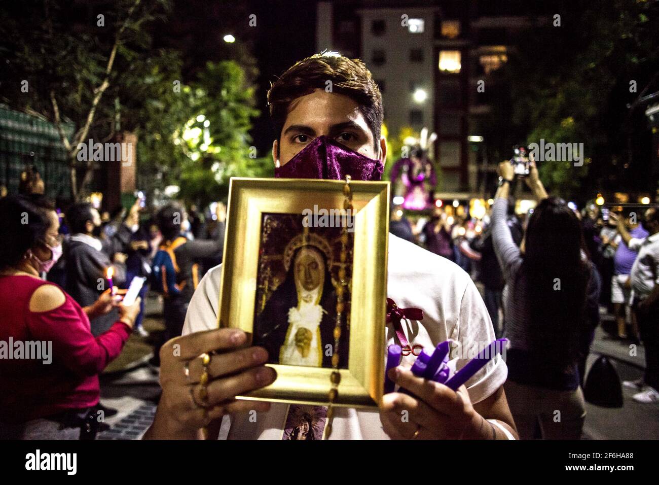 Oraciones de la semana santa hi-res stock photography and images - Alamy