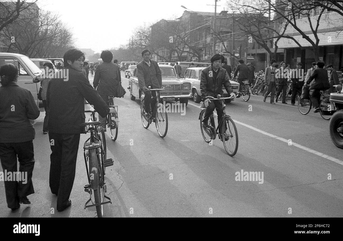 Traffic in Beijing China 1985 Stock Photo - Alamy