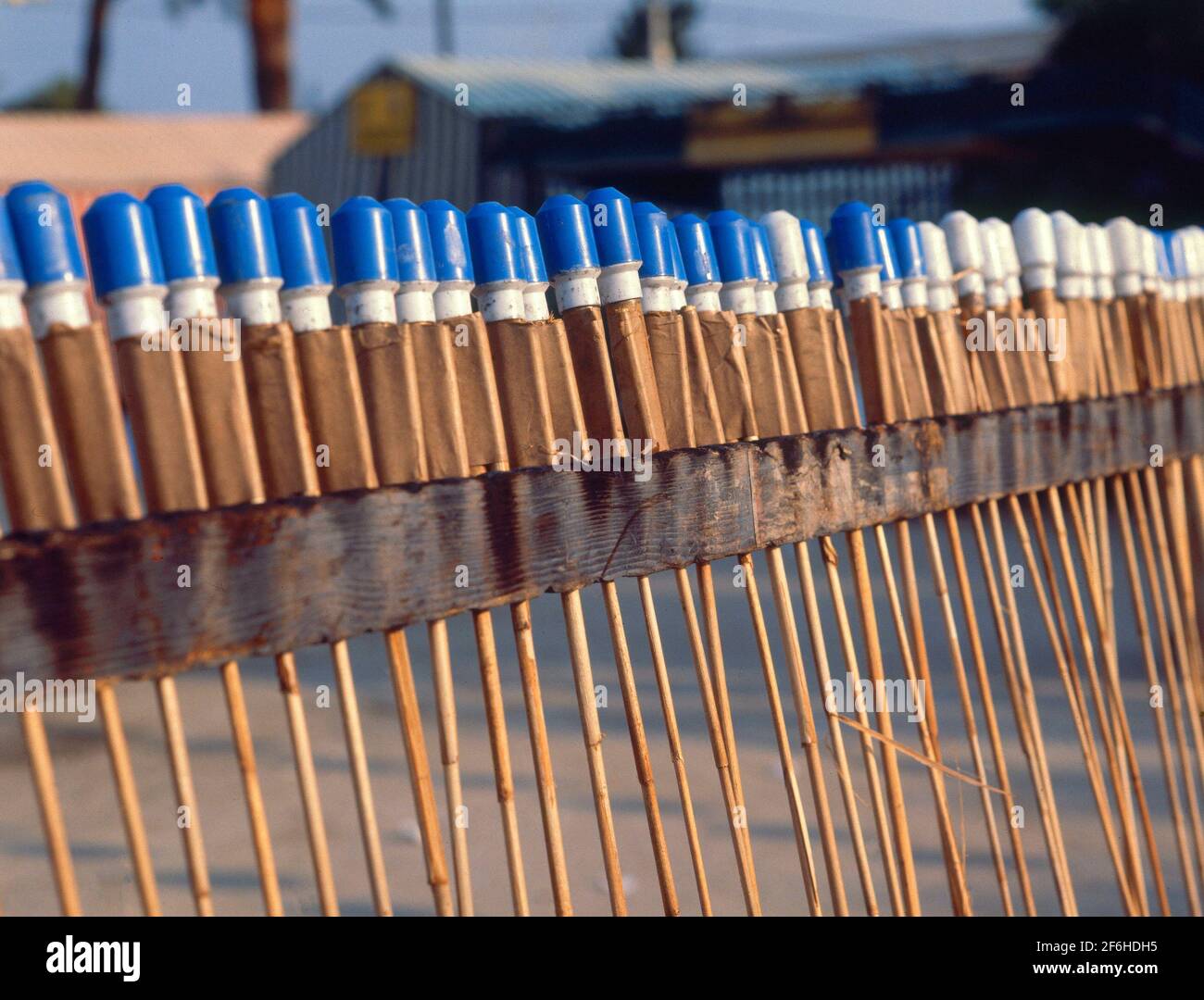Cohete de fuegos artificiales hi-res stock photography and images - Alamy