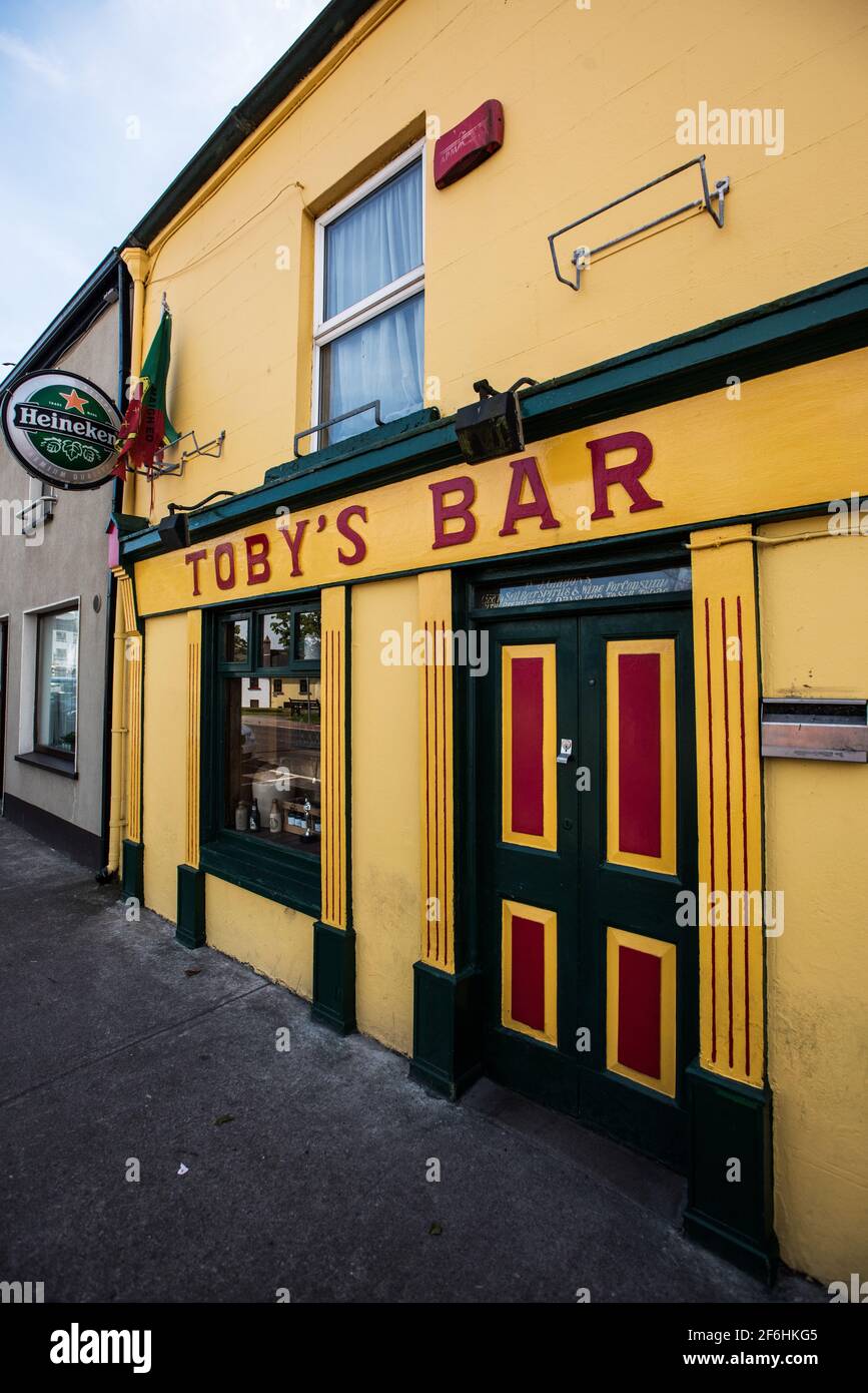 Pub westport hi-res stock photography and images - Alamy