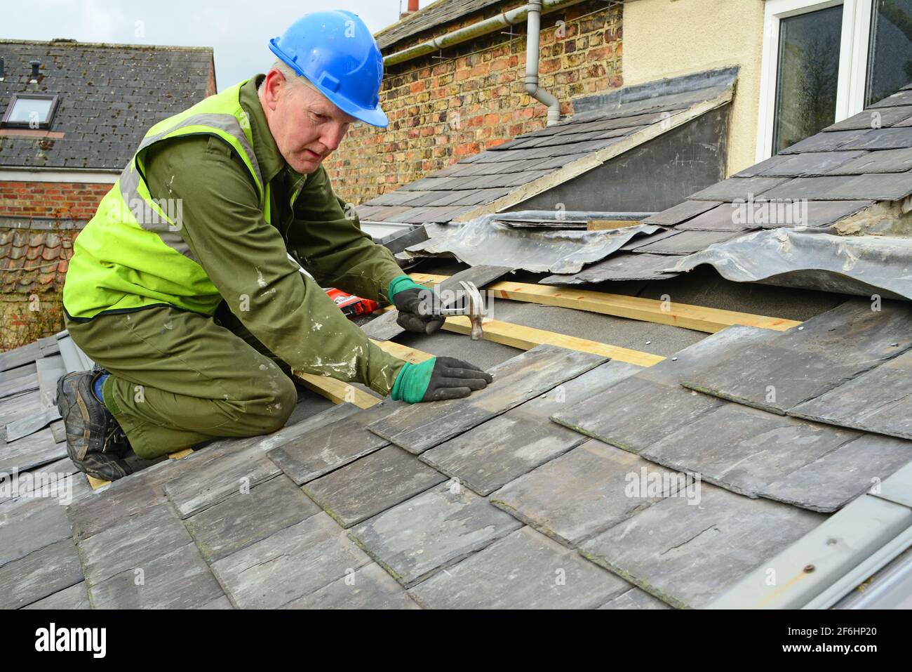 Slating roof hi-res stock photography and images - Alamy