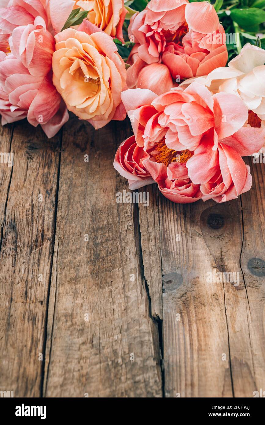 Bunch of pink peonies and roses Stock Photo - Alamy
