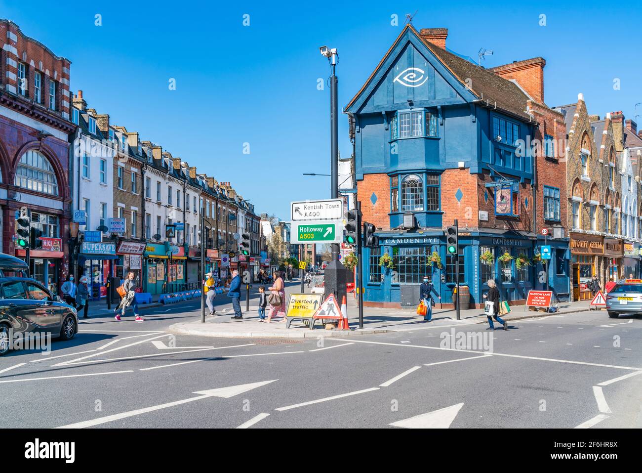 Kentish town underground station hi-res stock photography and images ...