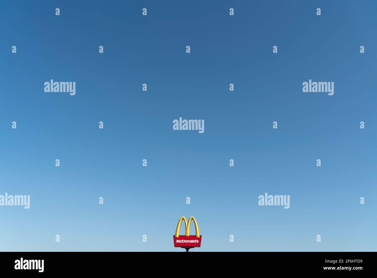 Macdonalds sign hi-res stock photography and images - Alamy
