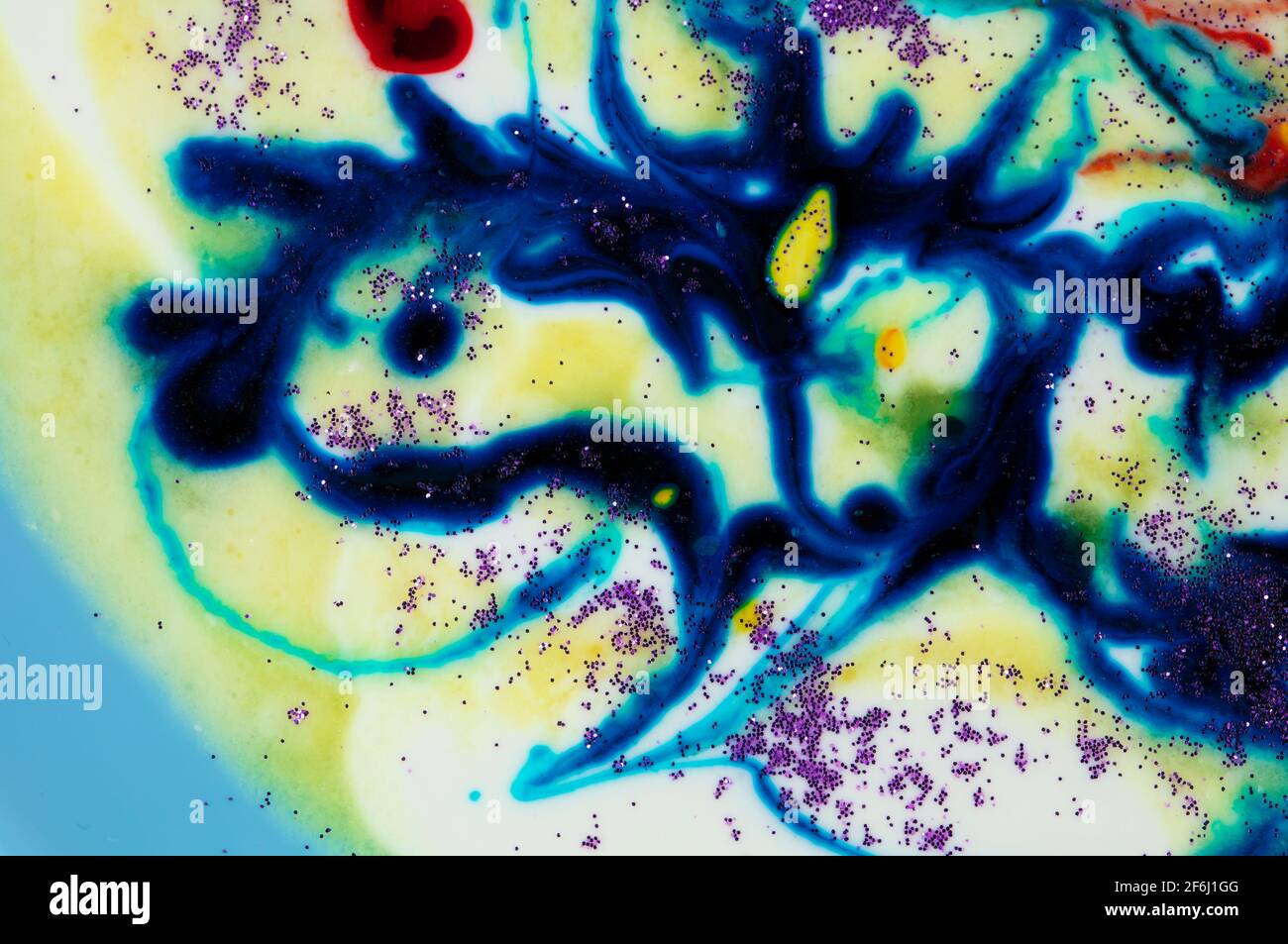 Red paint smear smooth hi-res stock photography and images - Alamy