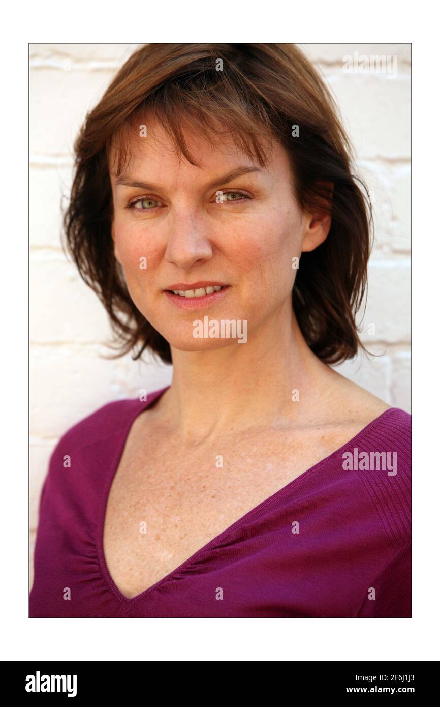 Television presenter Fiona Bruce in Hampsteadphotograph by David ...