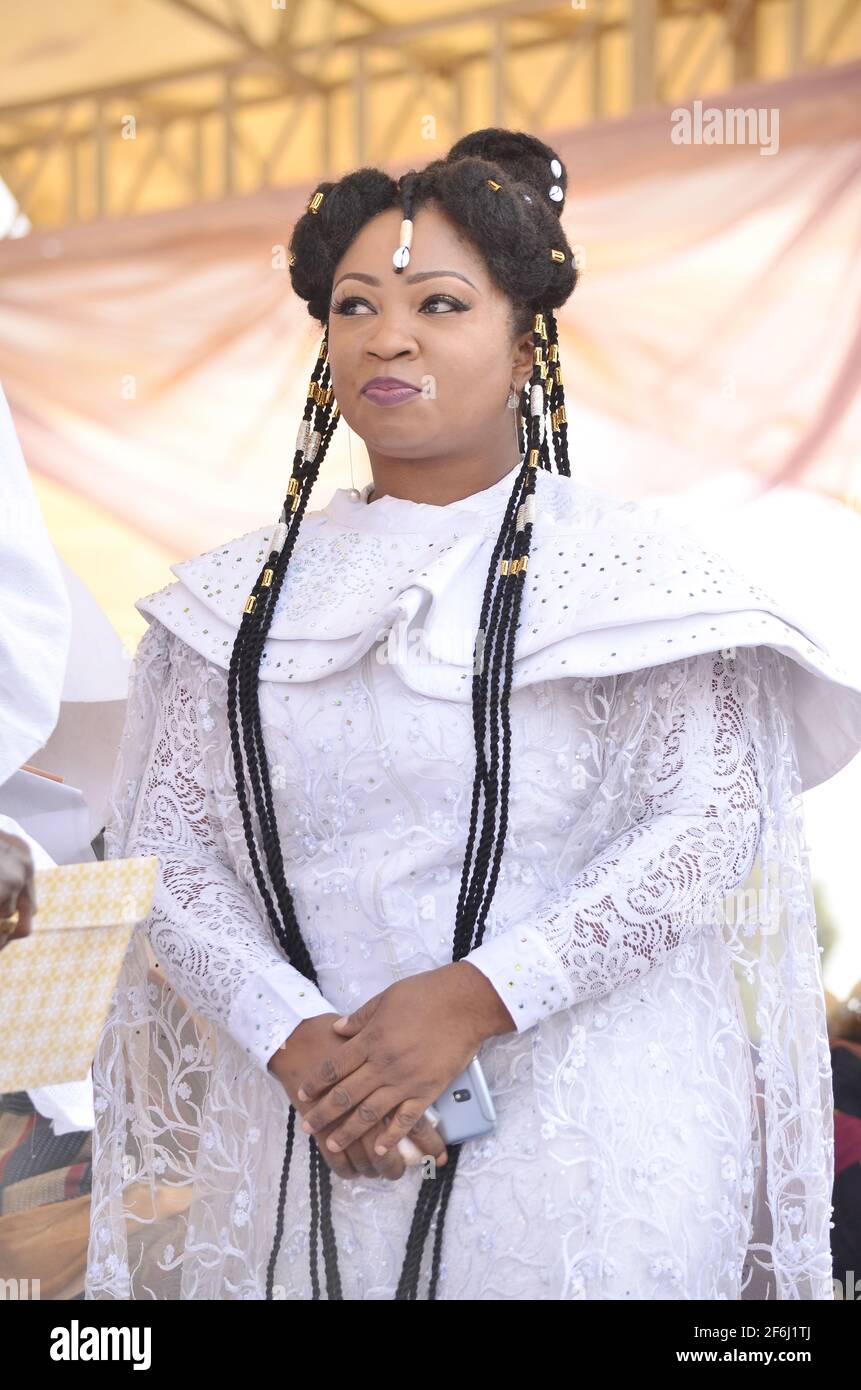 Aralola Olamuyiwa (ARA) Pioneer Female Talking Drummer Stock Photo - Alamy