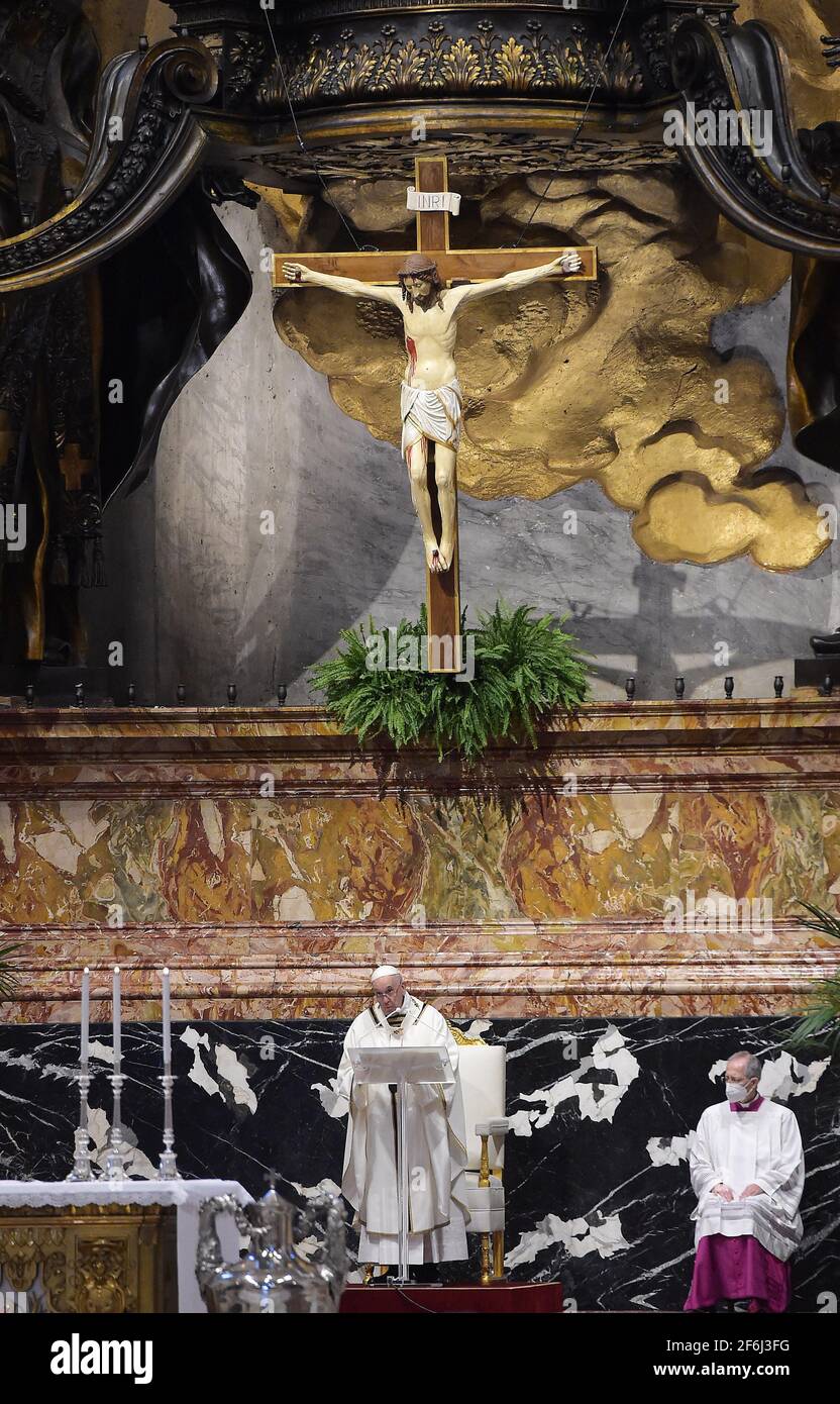 Pope Francis celebrates Chrism Mass on Holy Thursday in St. Peter's ...