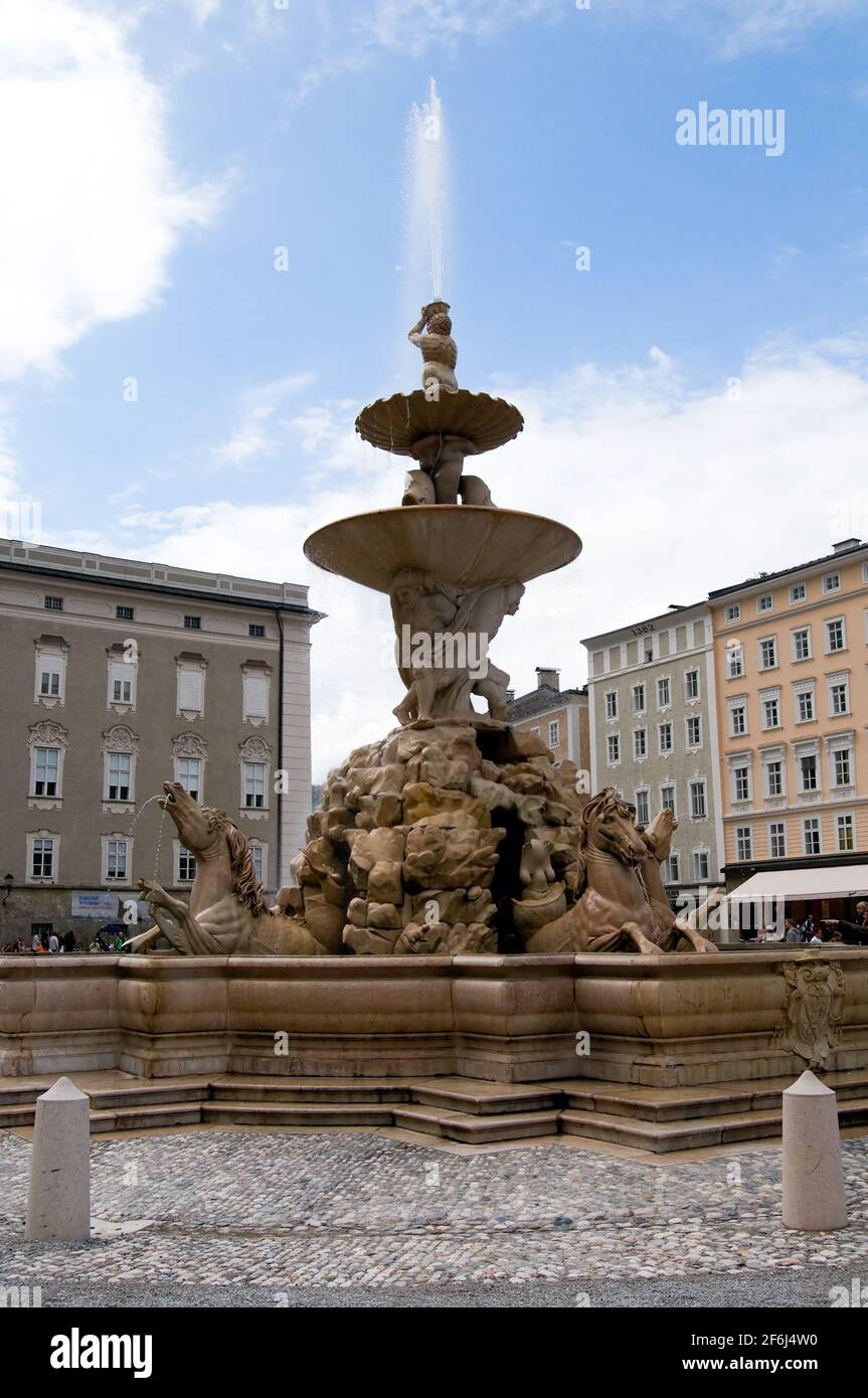 Residenzplatz & Residenz Fountain In Salzburg Austria Stock Photo - Alamy