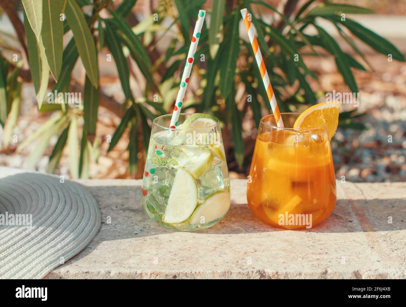 Refreshing cocktails hi-res stock photography and images - Alamy