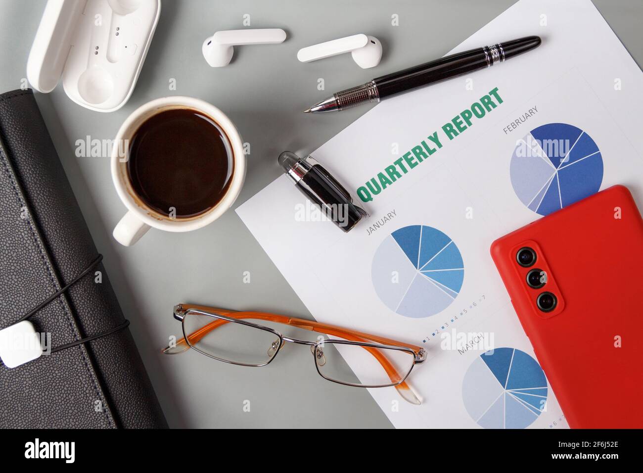 Desk of reports hi-res stock photography and images - Alamy