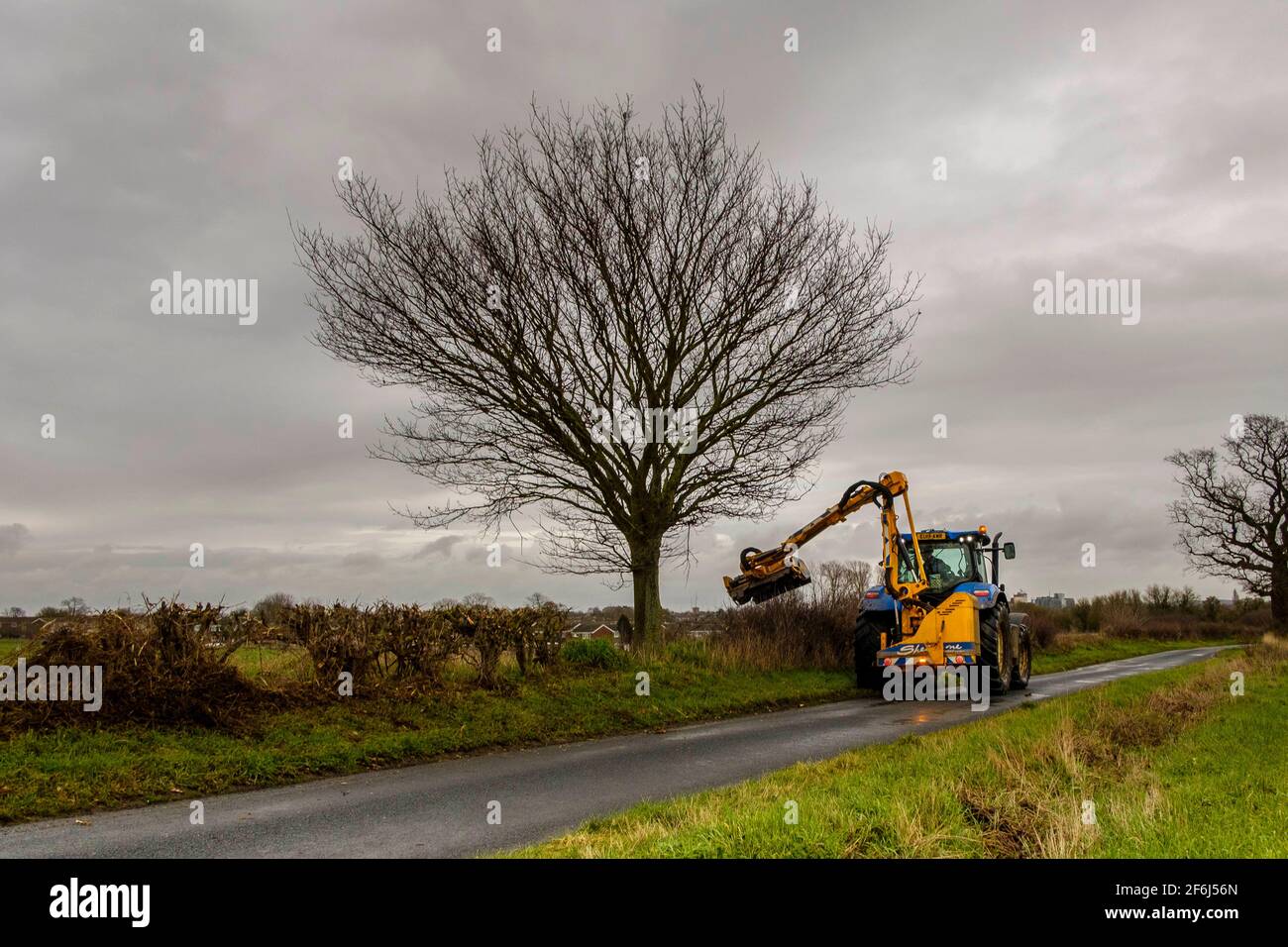 Cutting fields hi-res stock photography and images - Alamy
