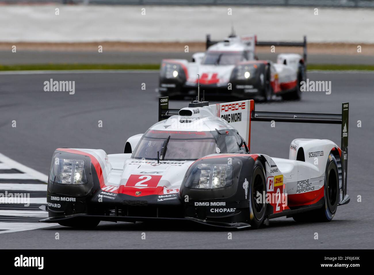 02 BERNHARD Timo (deu), HARTLEY Brendon (nzl), BAMBER Earl (nzl), Porsche 919 hybrid lmp1 team ...