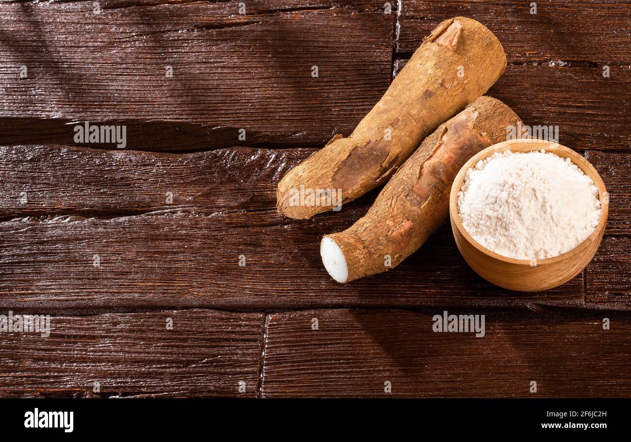 Raw yucca starch - Manihot esculenta Stock Photo - Alamy