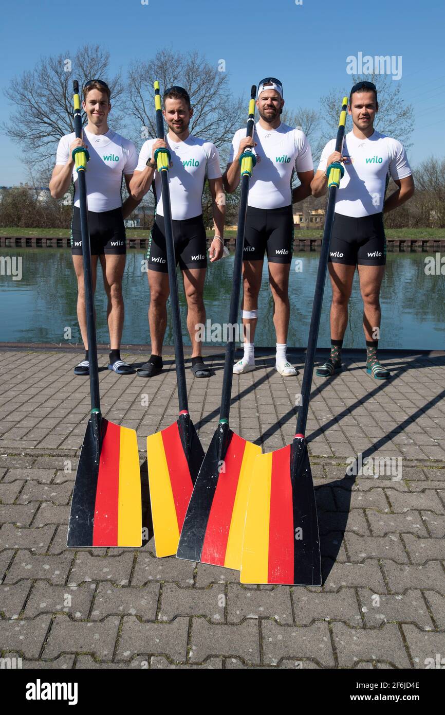The four without a helmsman 2021, from left: Wolf-Niclas SCHROEDER ...