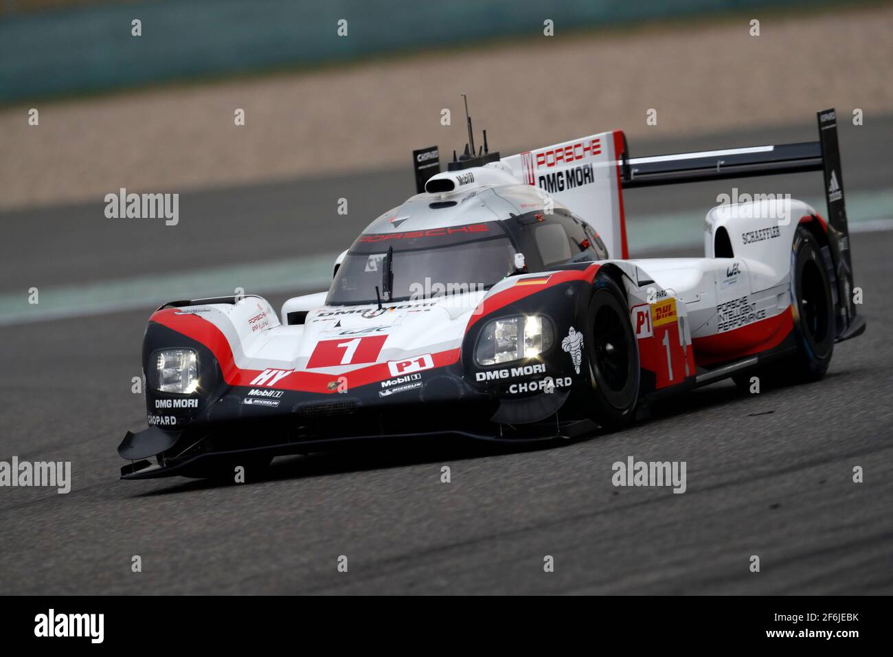 01 JANI Neel (che), TANDY Nick (gbr), LOTTERER André (ger), Porsche 919 ...
