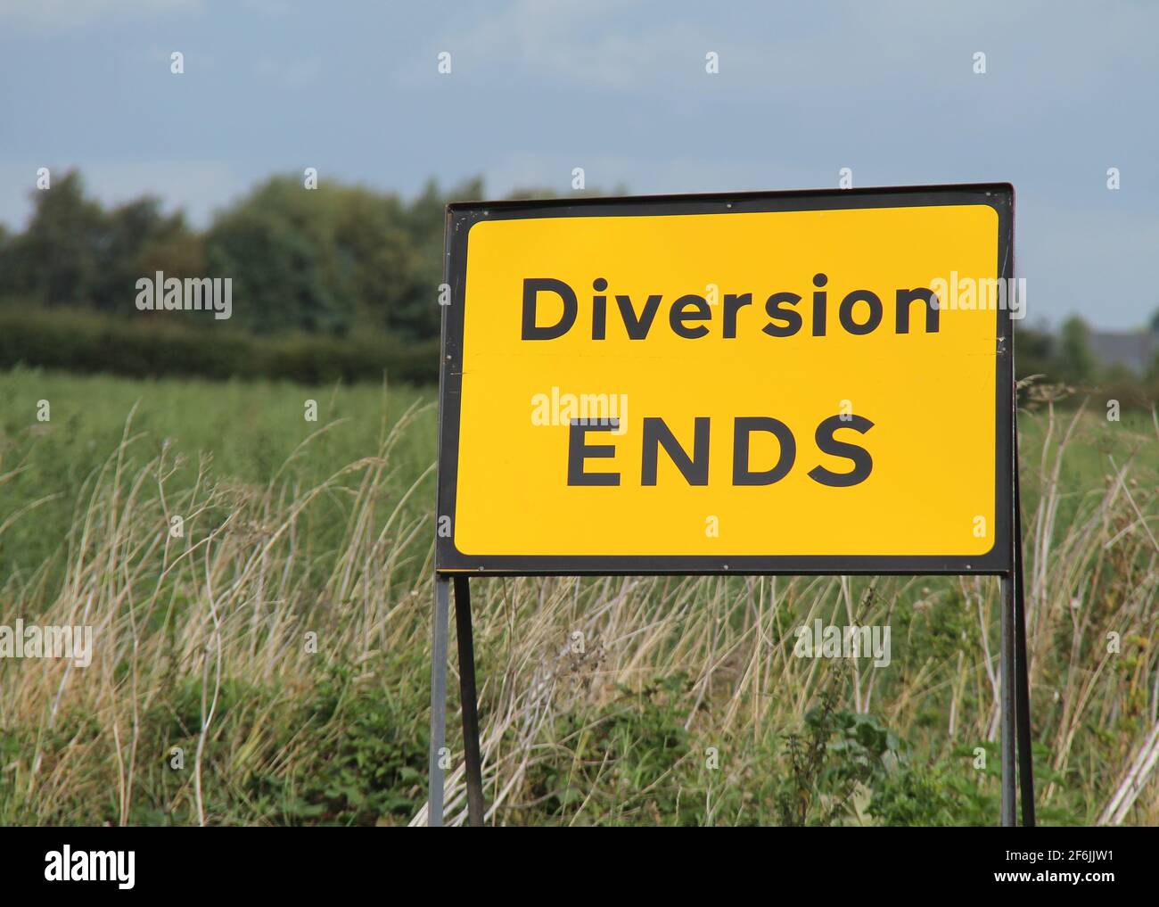 A Temporary Road Sign Showing the End of a Diversion Stock Photo - Alamy