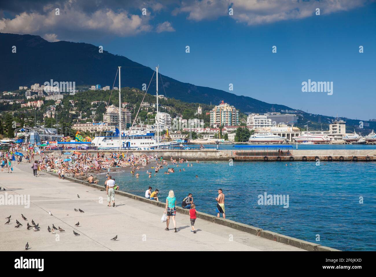 Ukraine, Crimea, Yalta, Yalta embankment Stock Photo - Alamy