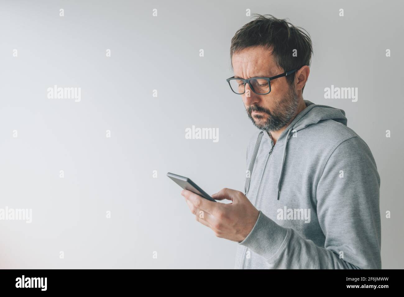 Portrait communication hi-res stock photography and images - Alamy